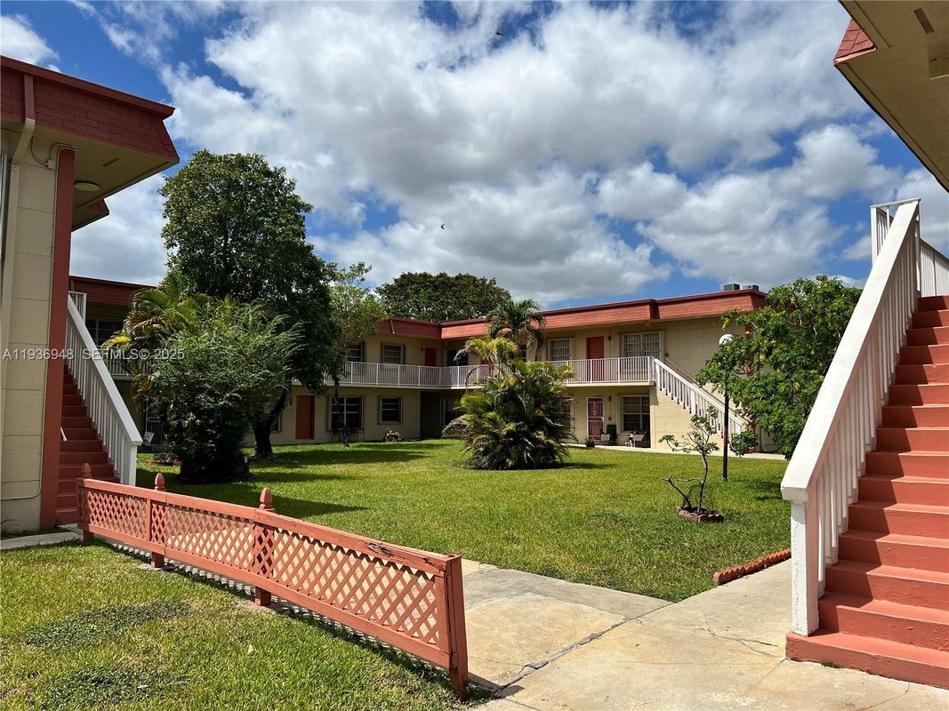 12821 SW 43Rd Dr, Miami, FL 33175 | Apartments.com