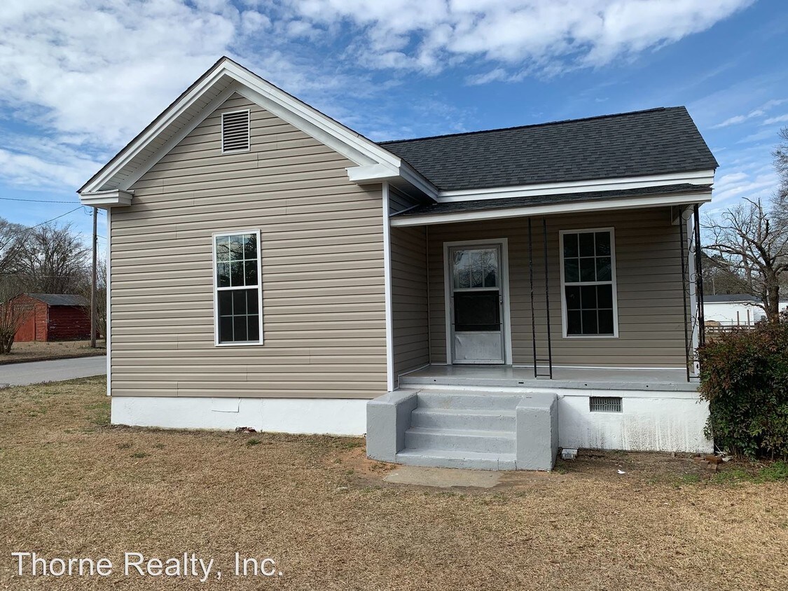 204 Hall St, Tarboro, NC 27886 - House Rental in Tarboro, NC ...