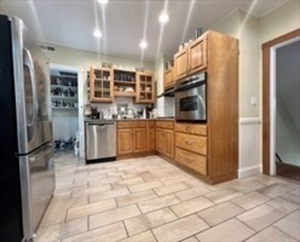 4 Porter Cir Unit 2, Cambridge, MA 02140 - 4 Porter Cir Cambridge, MA ...