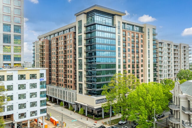 Best Luxury Uptown Charlotte Apartments for Rent - Charlotte, NC ...