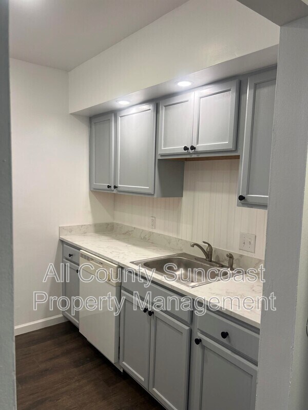 1830 Dr M.L.K. Jr St N Unidad Apt 101, Saint Petersburg, FL 33704 ...