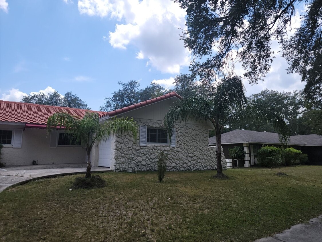 4704 Carmel St, Orlando, FL 32808 - House Rental in Orlando, FL | Apartments.com