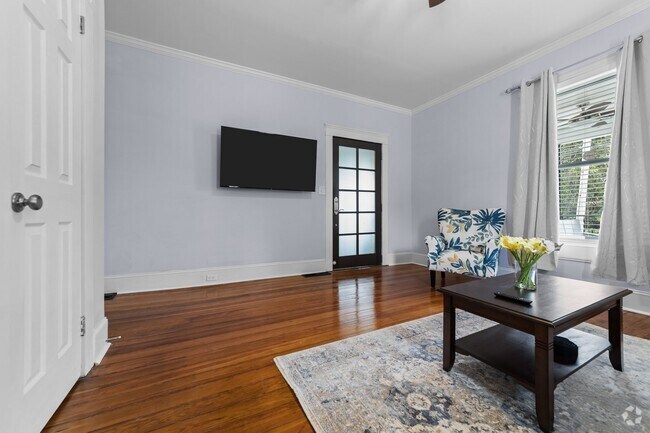 Downtown High Point Apartments for Rent with Hardwood Floors - High ...