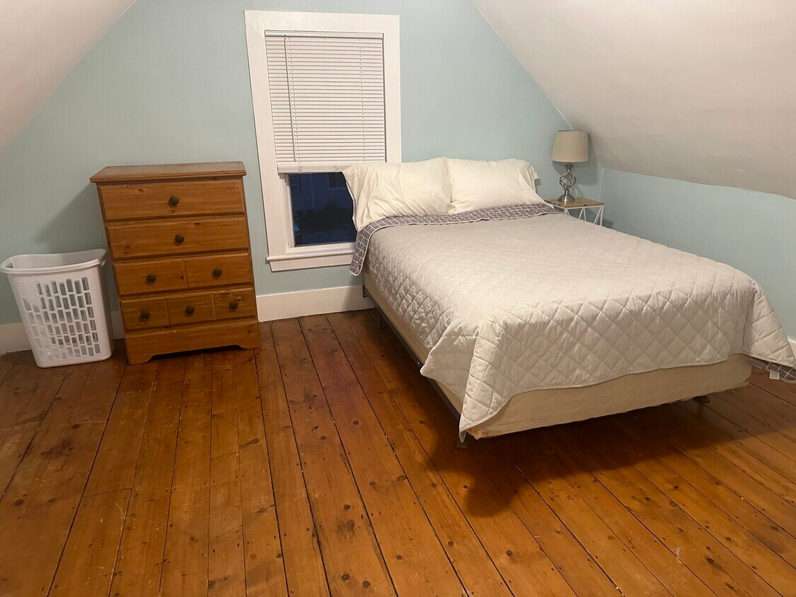 142 Gilsum St Unit Fully furnished 2 bedroom, Keene, NH 03431 - 142 Gilsum St Keene, NH 03431 ...