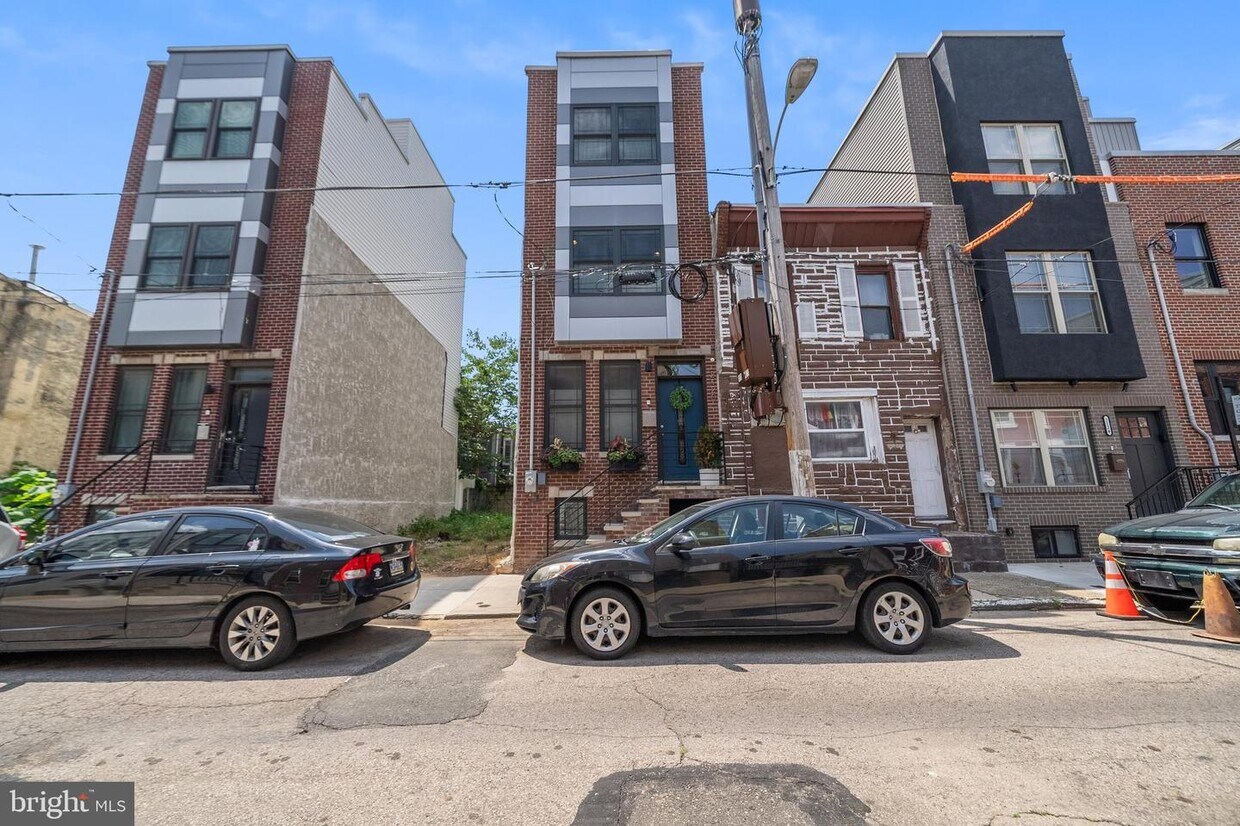 2120 Fernon St, Philadelphia, PA 19145 - Townhome Rentals in ...