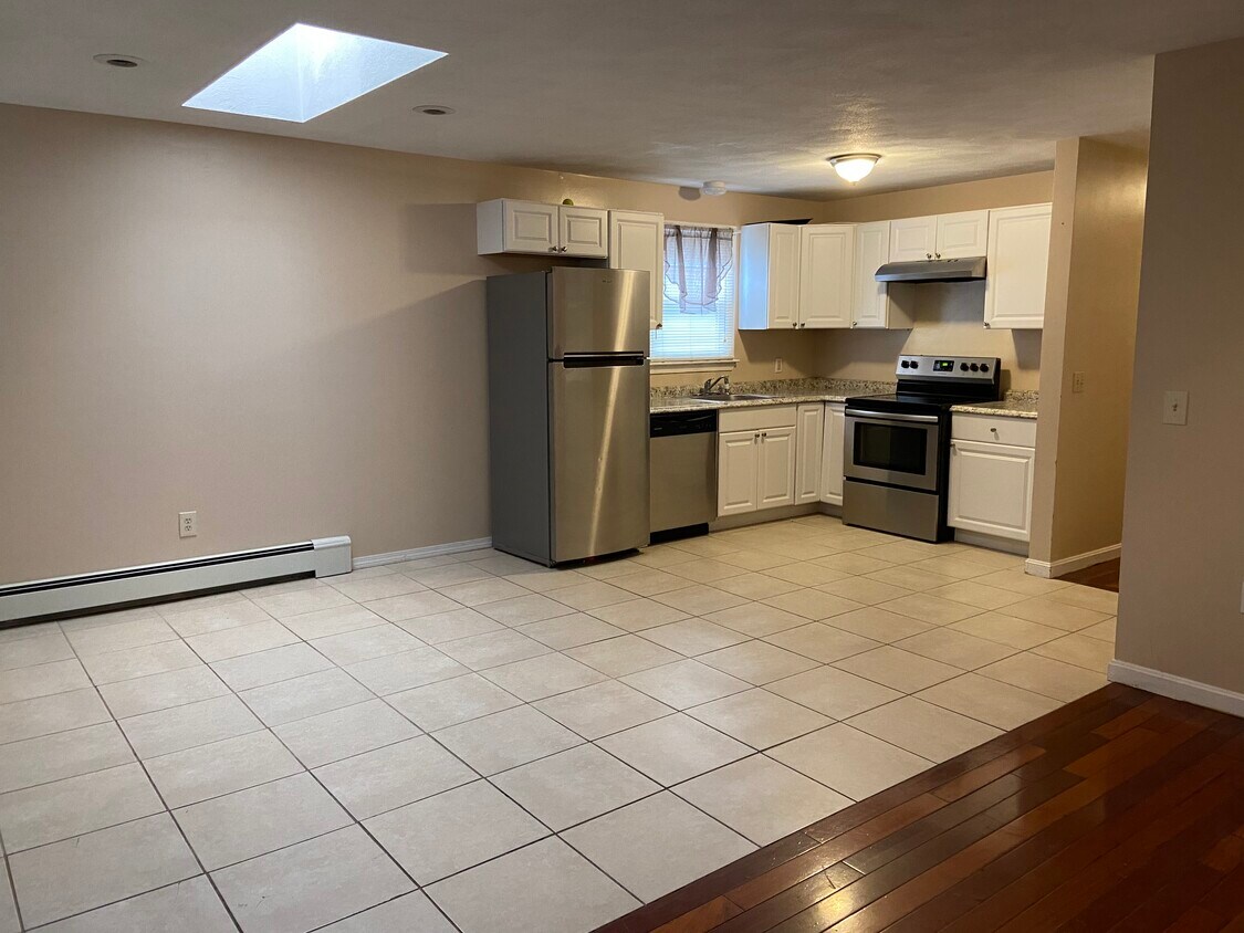 58 Commodore St, Providence, RI 02904 - House Rental in Providence, RI ...