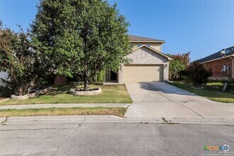 Mockingbird Heights Apartments for Rent with Parking - New Braunfels ...