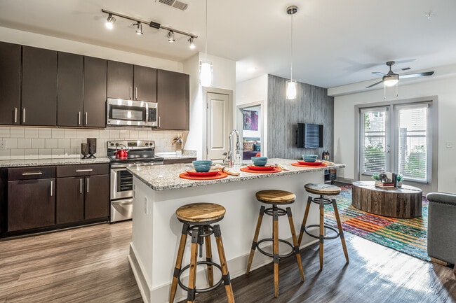 Apartments for Rent with Hardwood Floors in Berkeley Park, Atlanta ...