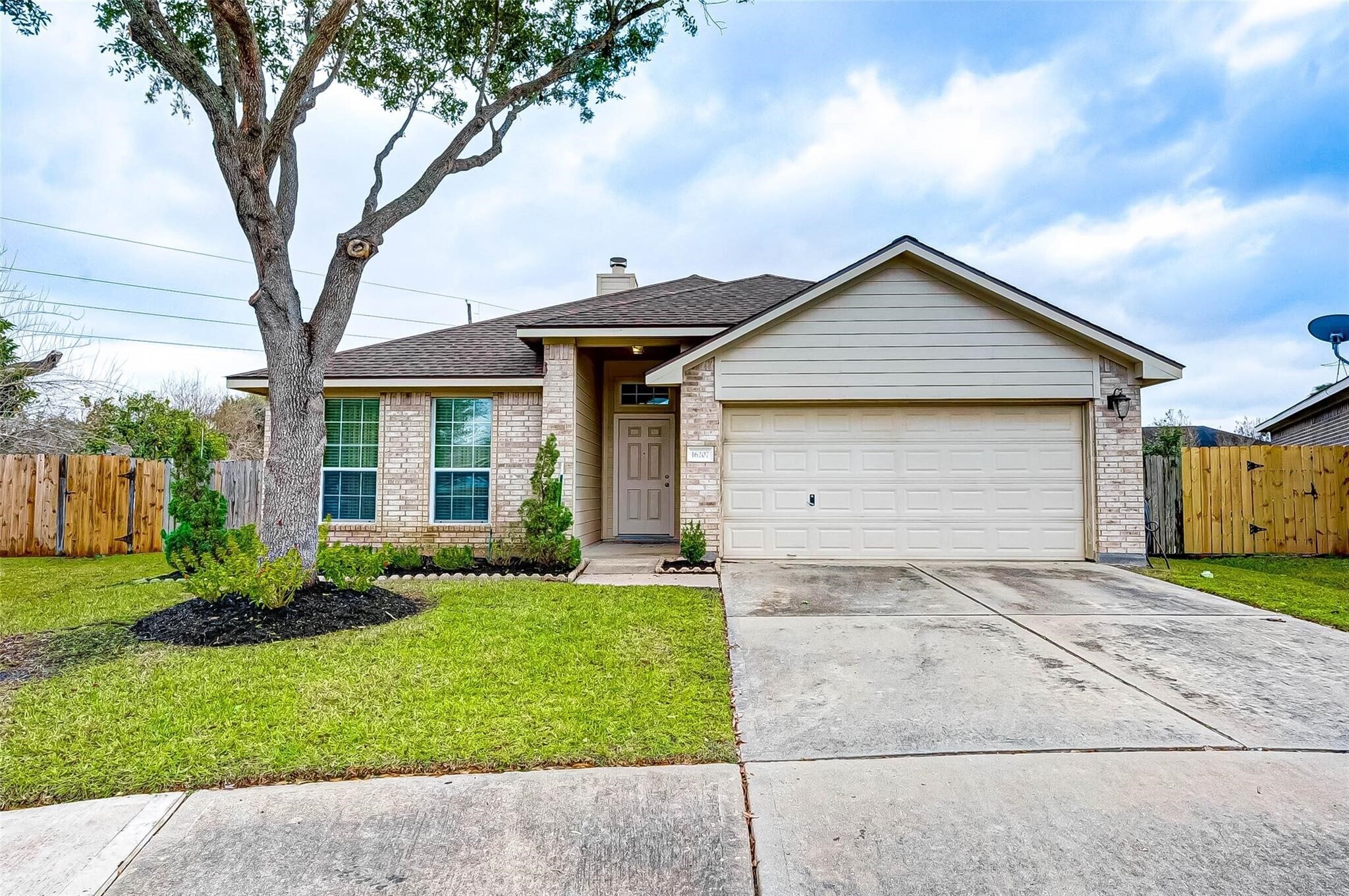 16207 Willowford Ct, Houston, TX 77082 - House Rental in Houston, TX ...