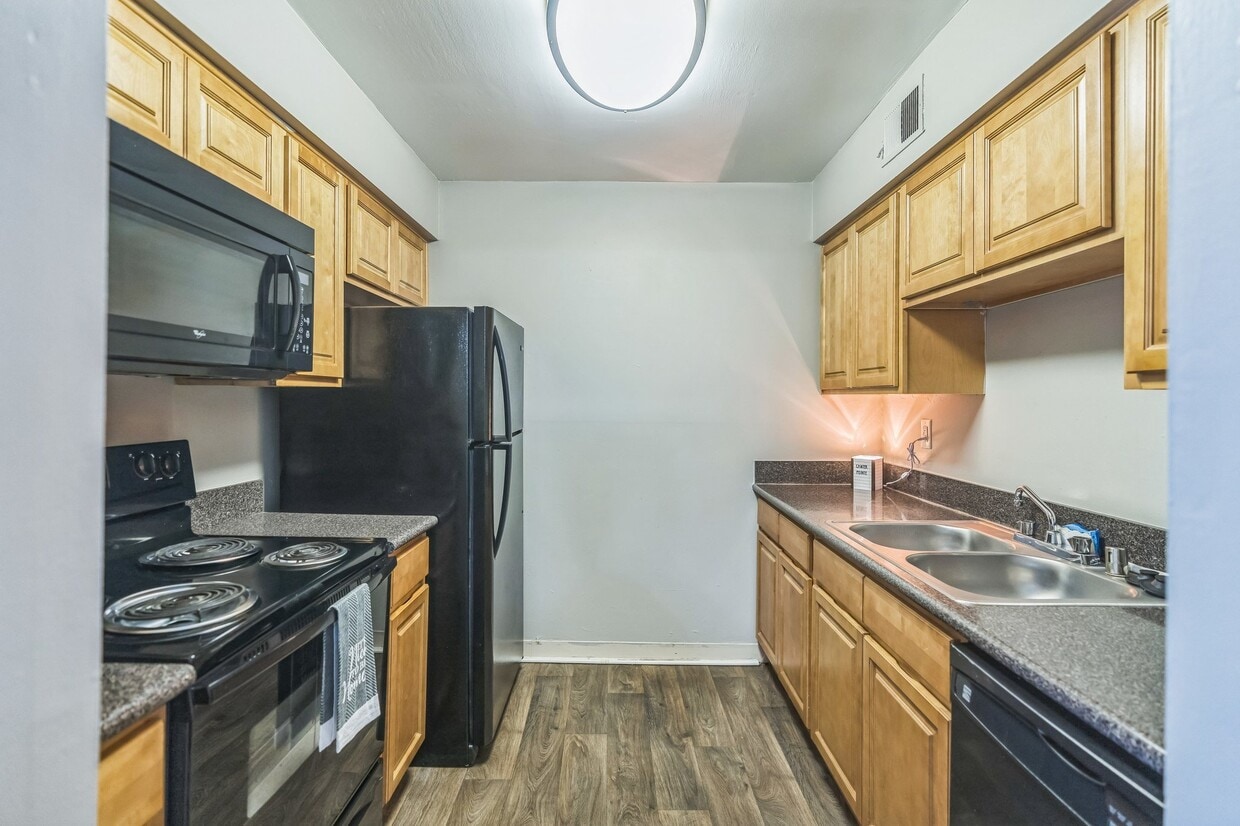 Canter Pointe - 3650 Tates Creek Rd Lexington, KY 40517 | Apartments.com