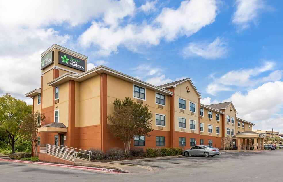 Studio Apartments Round Rocknull
