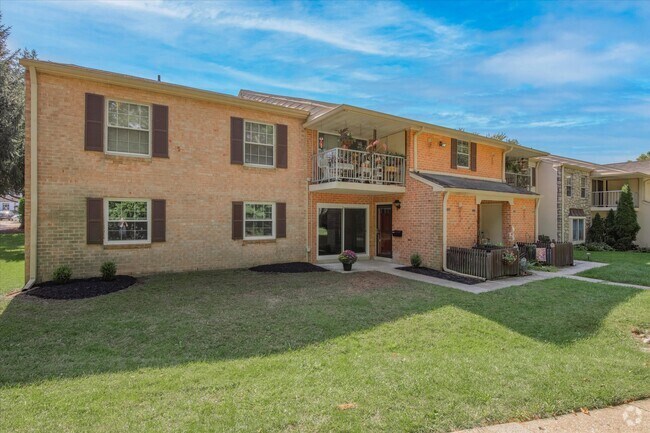 Old Forge Crossing Condominiums Apartments for Rent - Devon, PA - 2 ...