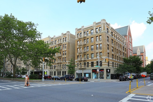 The Strathmore Apartments - New York, NY | Apartments.com