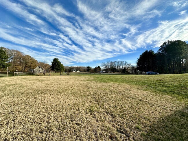 1511 E Denneys Rd, Dover, DE 19901 - House Rental in Dover, DE ...