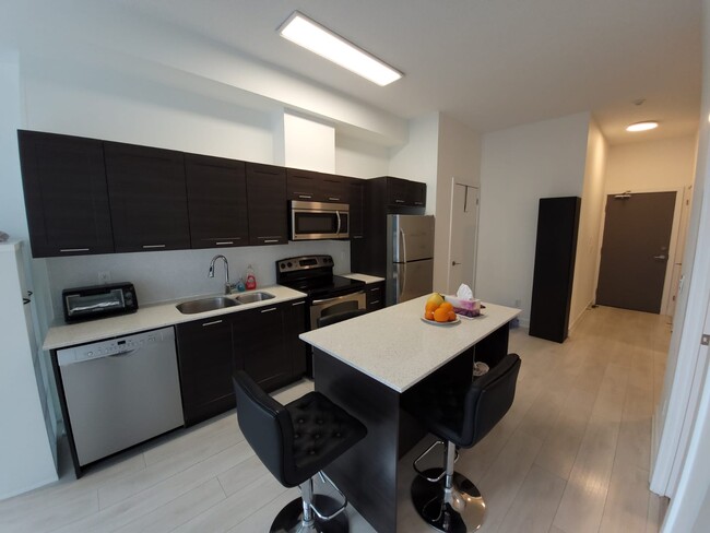 Harbourfront Toronto Condos for Rent - Toronto, ON - 356 Rentals ...