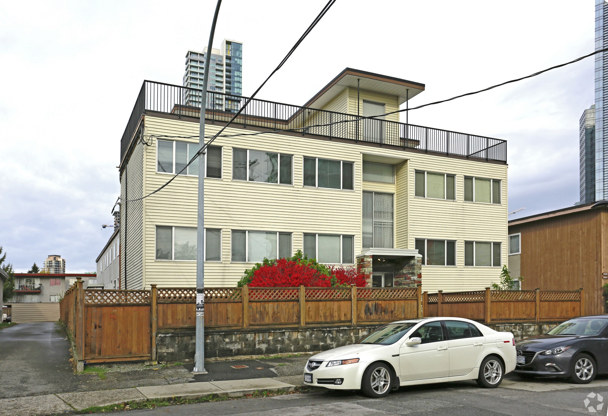 Dow 3 Apartments - 6675 Dow Ave Burnaby, BC | Apartments.com