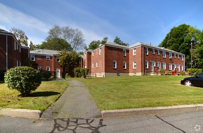 Bay Meadow Apartments Apartments - Springfield, MA | Apartments.com