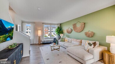 Shenandoah Springs Apartments for Rent with Hardwood Floors - Ranson ...