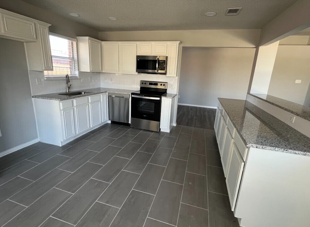 623 Mustang Ct, Little Elm, TX 75068 - House Rental in Little Elm, TX ...