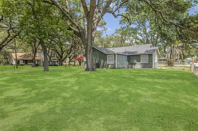 311 S Amburn Rd, Texas City, TX 77591 - House Rental in Texas City, TX ...