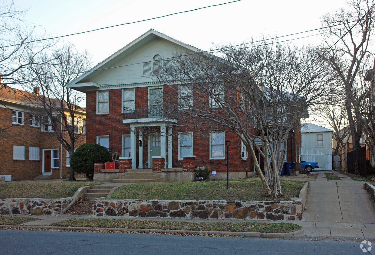 820 Blaylock Dr, Dallas, TX 75203 - 820 Blaylock Dr Dallas, TX 75203 ...