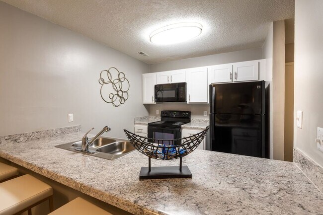 The Summit at Avent Ferry - 1025 Avent Hl Raleigh, NC | Apartments.com