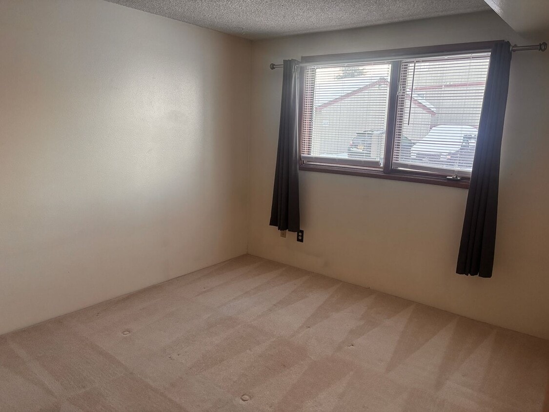 9625 Independence Dr Unit C103, Anchorage, AK 99507 - Room for Rent in ...
