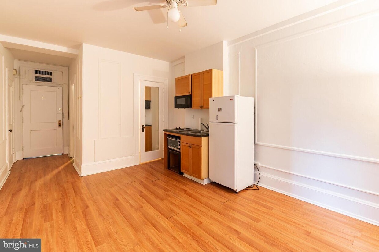 1324 Locust St Unit 430, Philadelphia, PA 19107 - Room for Rent in ...