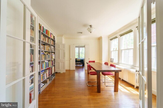2907 Cathedral Ave NW, Washington, DC 20008 - House Rental in ...