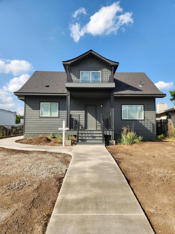 1013 E Gordon Ave, Spokane, WA 99207 - House Rental in Spokane, WA ...