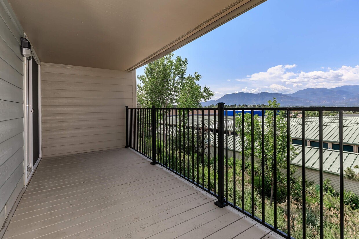 Parc At Prairie Grass Apartments Colorado Springs Co
