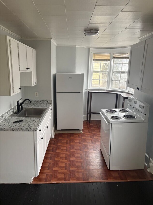 3 Marston Way Unit 3, Worcester, MA 01609 - Room for Rent in Worcester ...