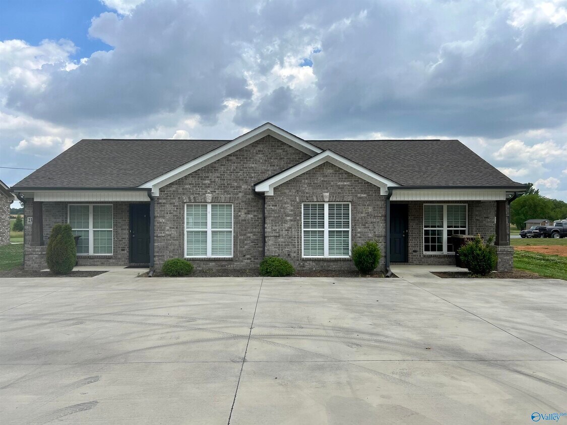 23418 Nick Davis Rd, Athens, AL 35613 - Townhome Rentals in Athens AL ...