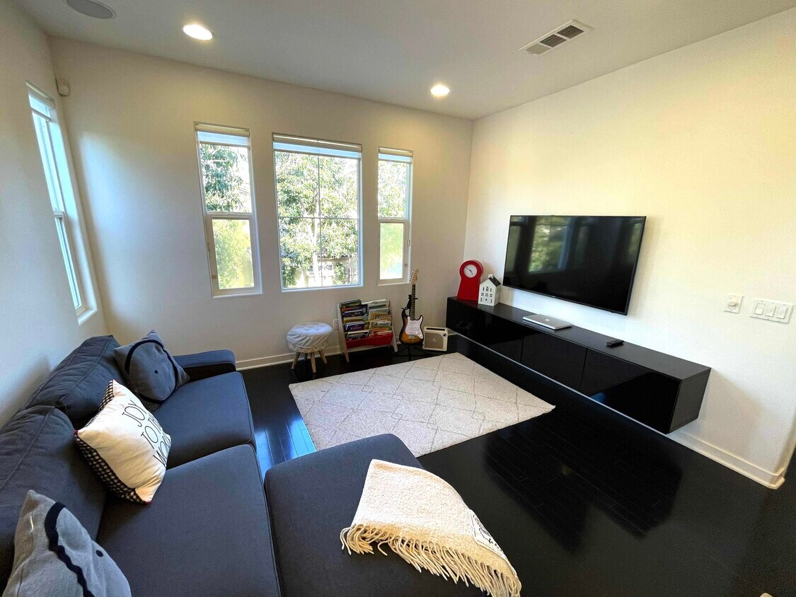 2110 Cosmo Way Unit 2110 Cosmo Way, San Marcos, CA 92078 - Condo for ...