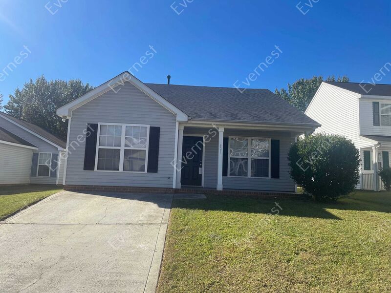 421 Goosedown Ct, Charlotte, NC 28216 - House Rental in Charlotte, NC ...