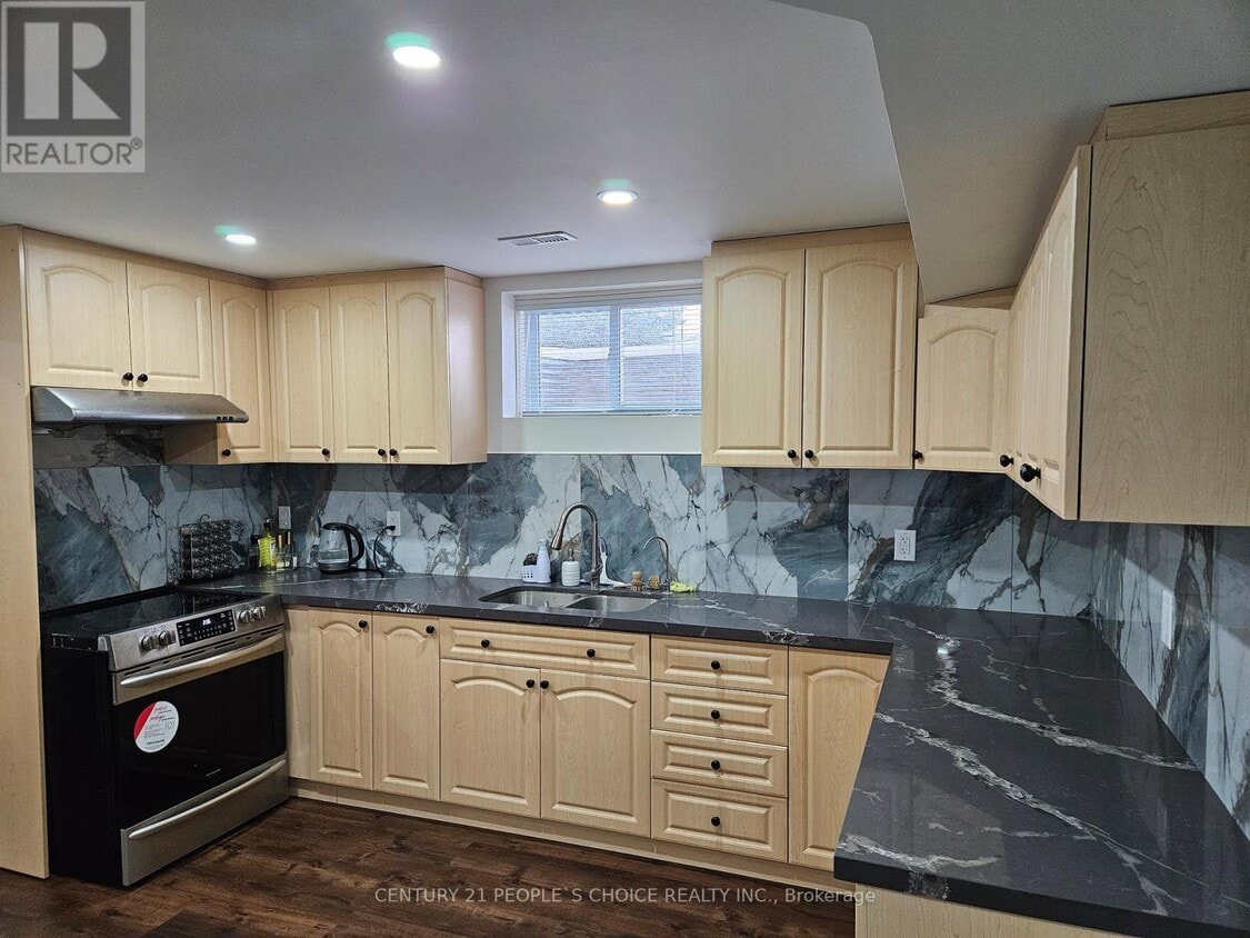 2 Forfar Ct, Kitchener, ON N2B 3T5 - Maison à Louer à Kitchener, ON ...