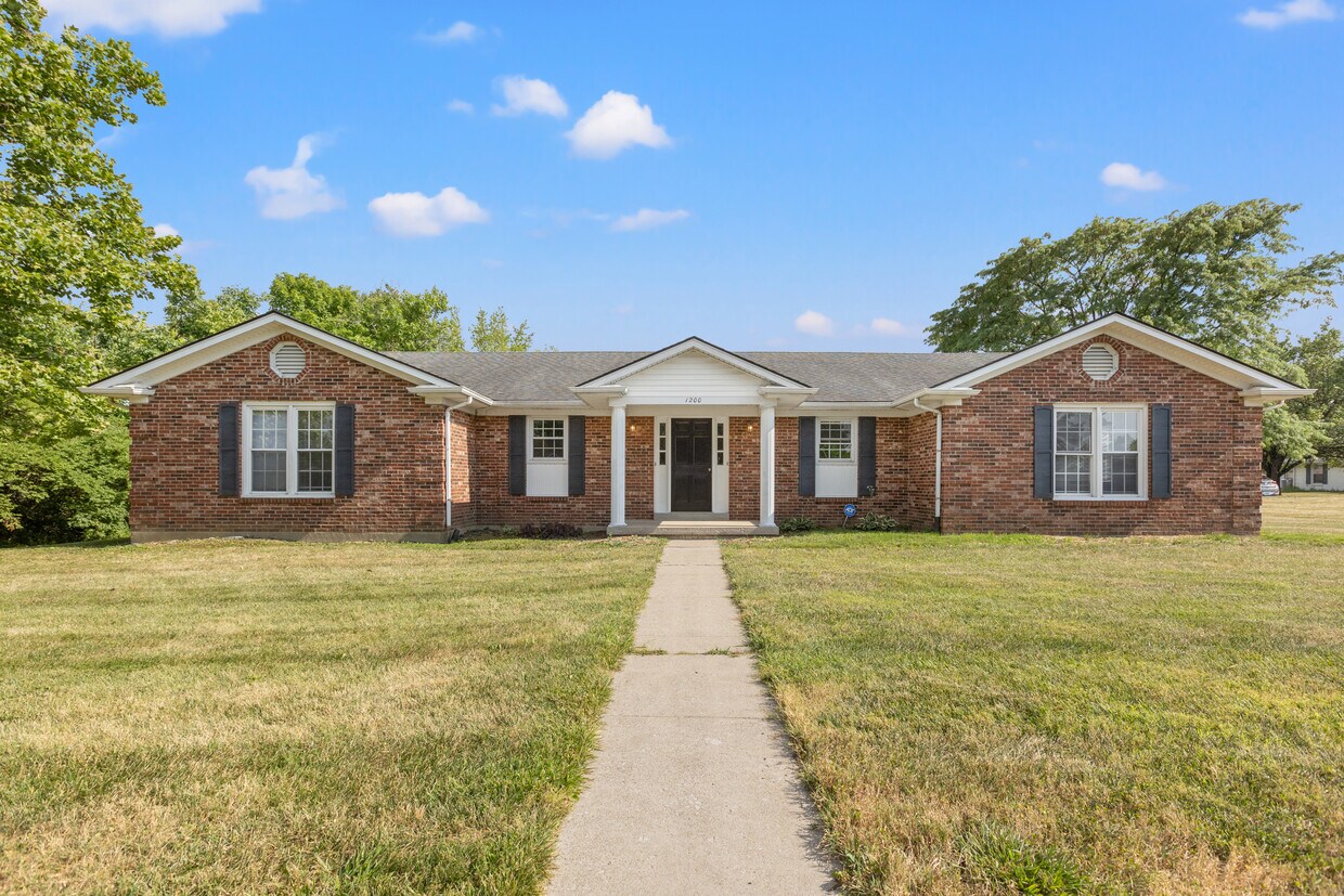 1200 Tishoff Dr, Lexington, KY 40502 - House Rental in Lexington, KY ...