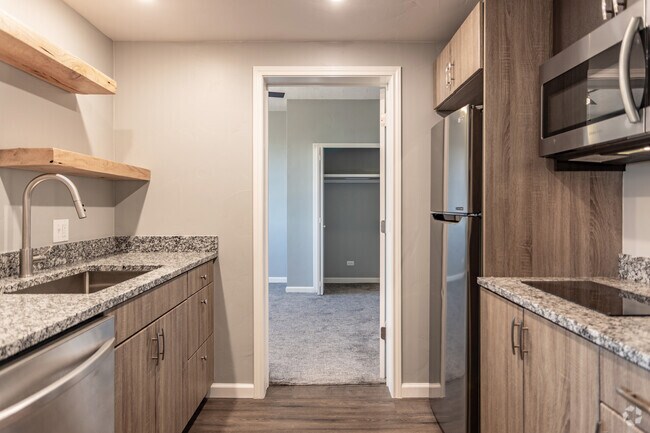 The Apartments at Hotel Phillips - Apartments in Bartlesville, OK ...