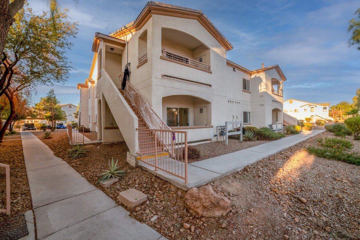 5655 E Sahara Ave Unit 1008, Las Vegas, NV 89142 - Condo for Rent in ...