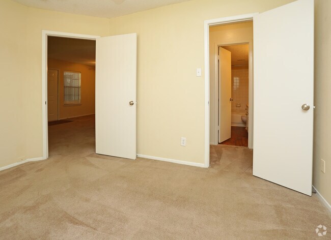 Bandera Ranch Apartments Rentals - Euless, TX | Apartments.com