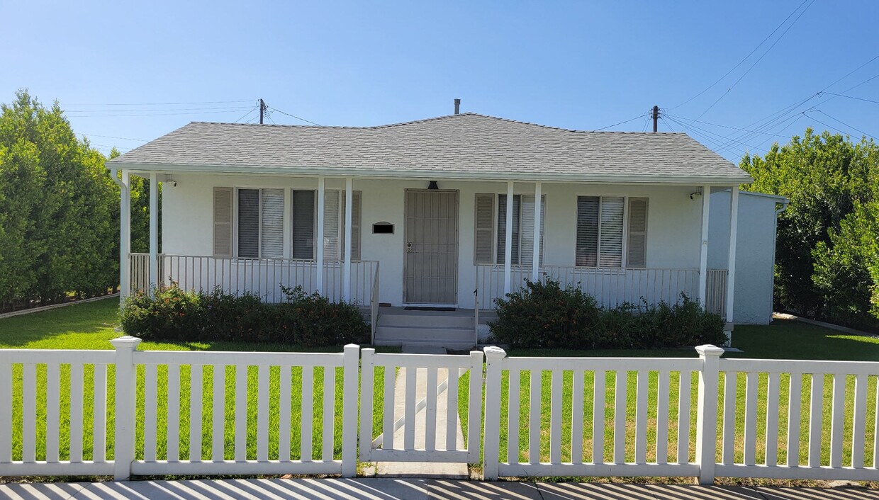 2447 Elkgrove Ave, Commerce, CA 90040 - House Rental in Commerce, CA ...