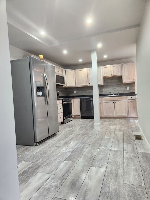 236 Springfield St Unit 1, Chicopee, MA 01013 - 236 Springfield St ...