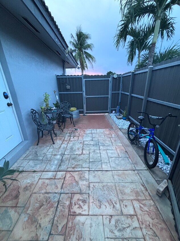 14251 SW 147th Ct Unit Studio, Miami, FL 33196 - 14251 SW 147th Ct Miami, FL 33196 | Apartments.com