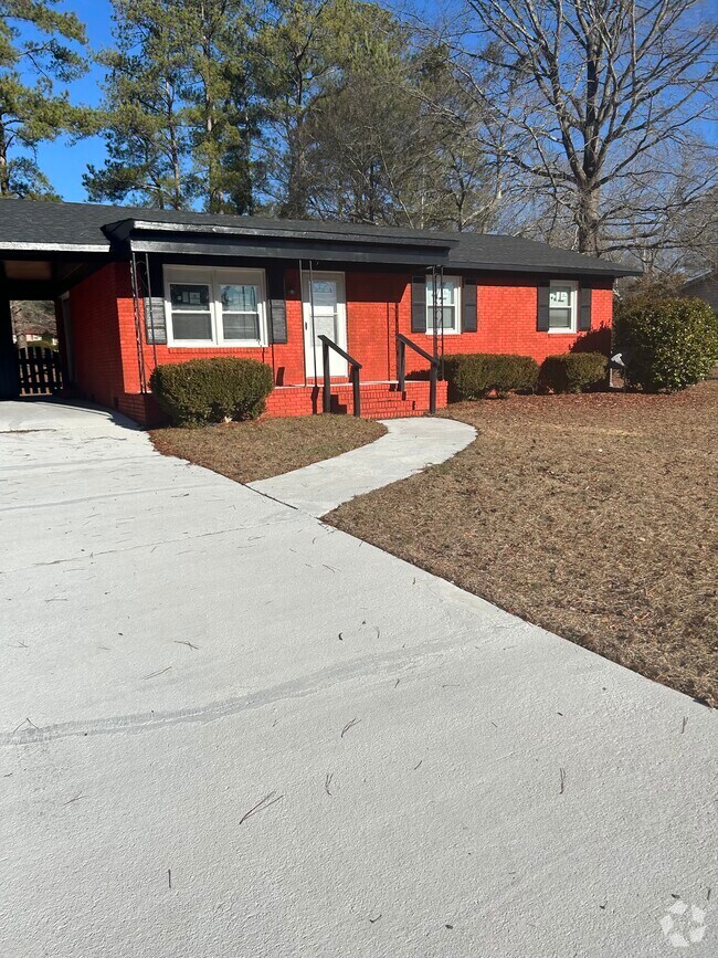 Apartments for Rent with Extra Storage in East Rockingham NC