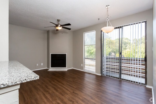 Soho Apartments - Dallas, TX | Apartments.com