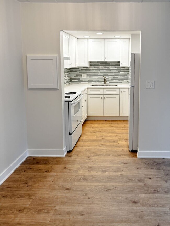 444 Spring Rd Unit 444 S Spring Rd, Elmhurst, IL 60126 - Room for Rent ...