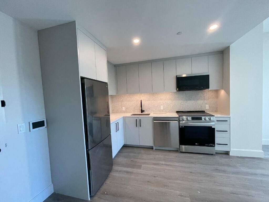 77 Commercial St Unit 403, Brooklyn, NY 11222 | Apartments.com
