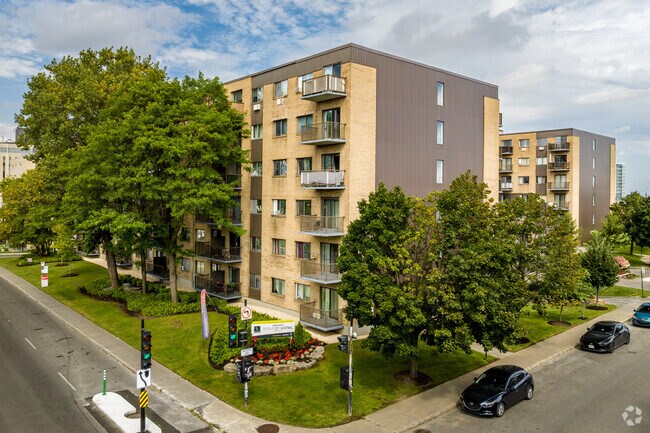 Apartments, Condos and Houses under C$1,100 in Montréal, QC - 431 ...