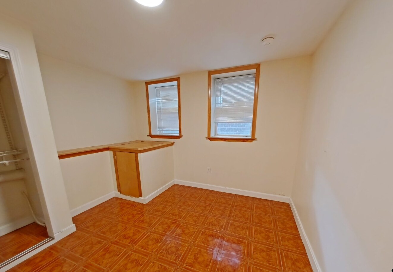 73 Thatcher St Unit 002, Brookline, MA 02446 | Apartments.com