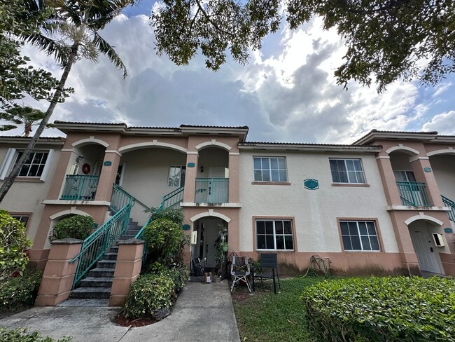 The Gardens II Apartments for Rent with Hardwood Floors - Homestead, FL ...